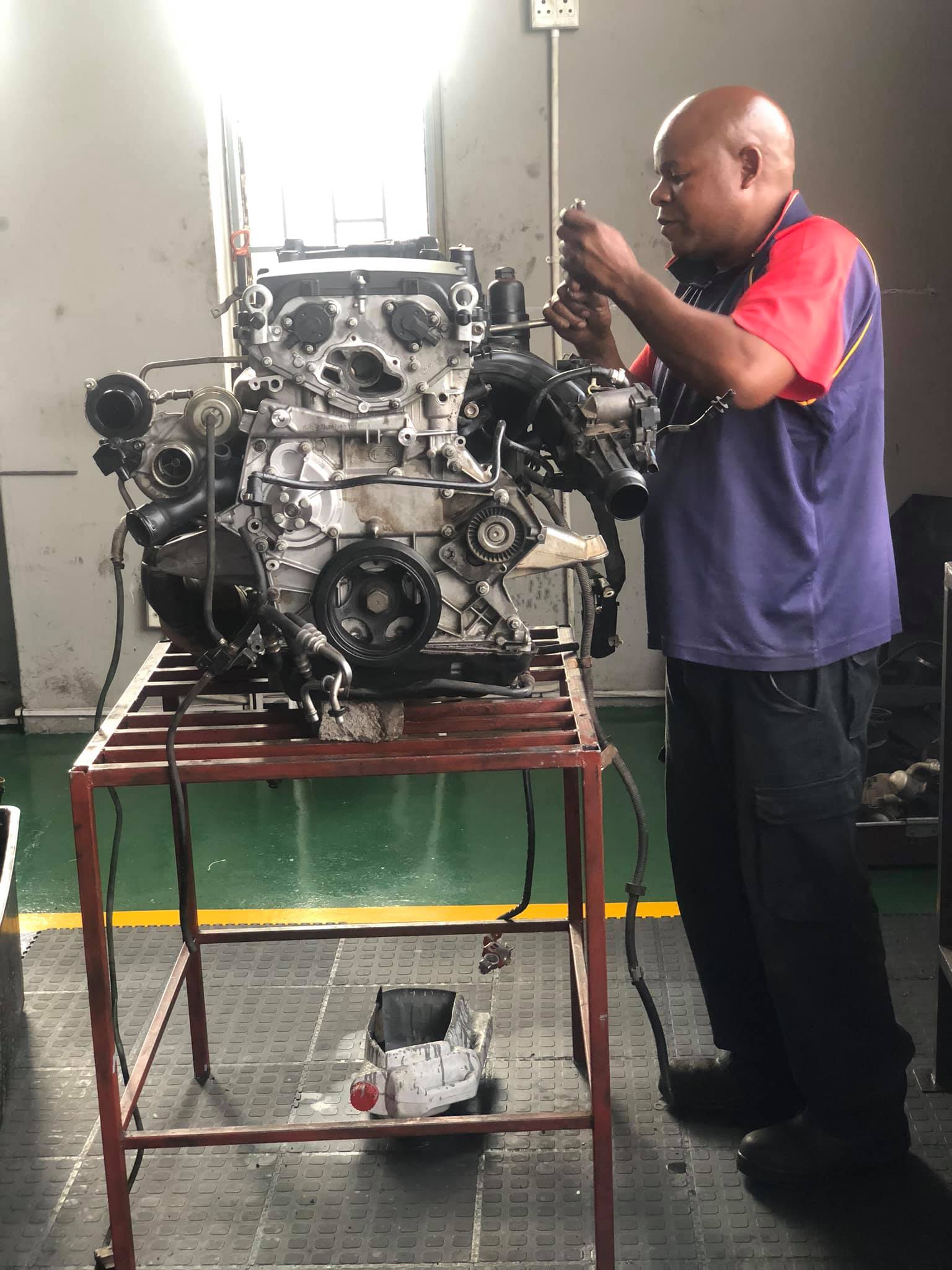 DZUNDE AUTO SOLUTIONS – Driving With Confidence.